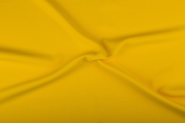 Gele stof kopen? Voor 14:00 besteld, vandaag verzonden!